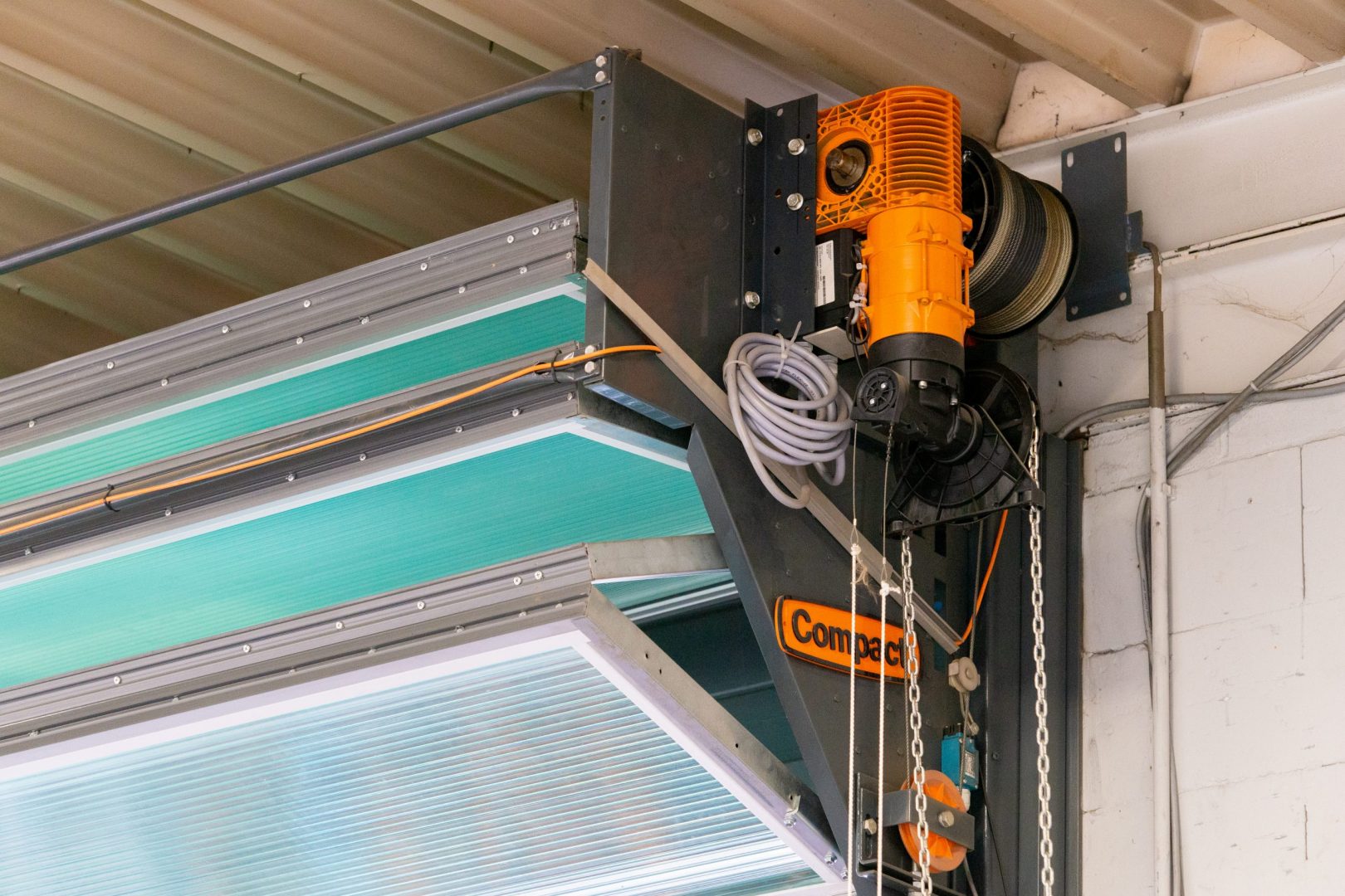 Discover all Types of Motors for the Compact doors - Rolflex